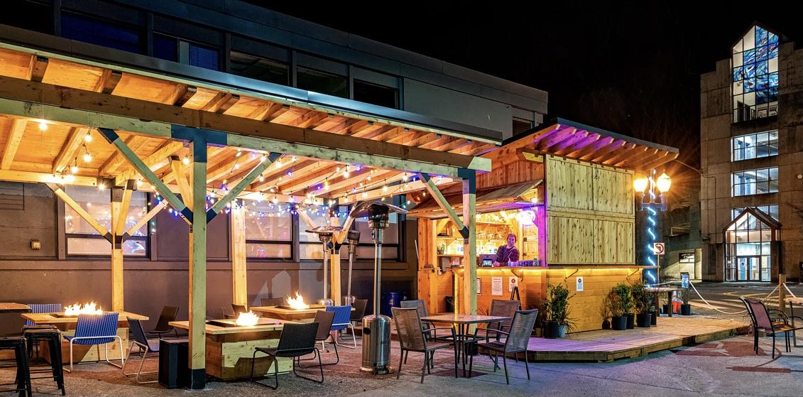 Juneau's Nightlife: Bars, Pubs, and Entertainment Hotspots — Juneau Hotel